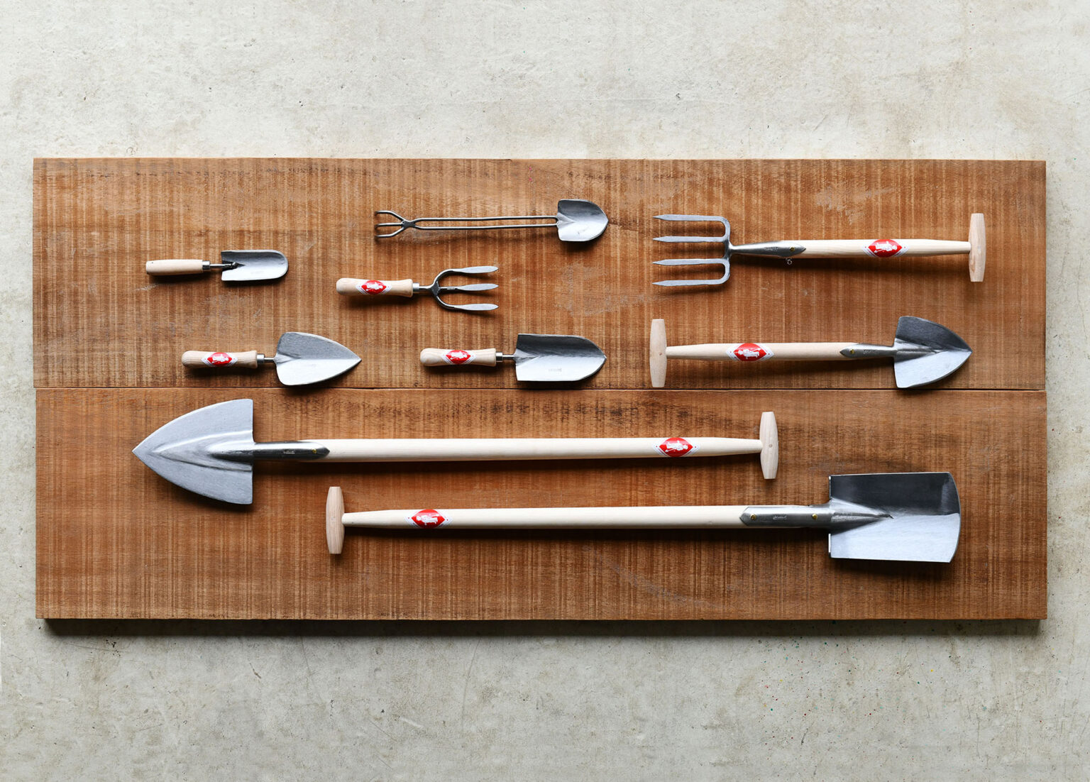 Sneeboer & Zn. [EN] | Hand-forged garden tools for life